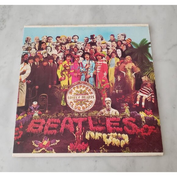 The Beatles | Media | The Beatles Sgt Peppers Lonely Hearts Club Band Vinyl Record Album 2653 ...